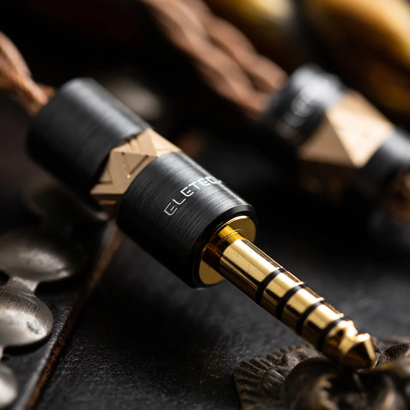 Eletech Raphael - Goldbeschichtetes Kupferkabel – Audio Essence